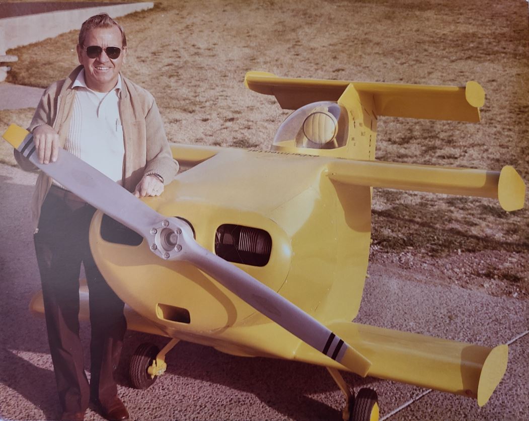 World's Smallest Piloted Airplane – Guinness Book World Record Smallest ...